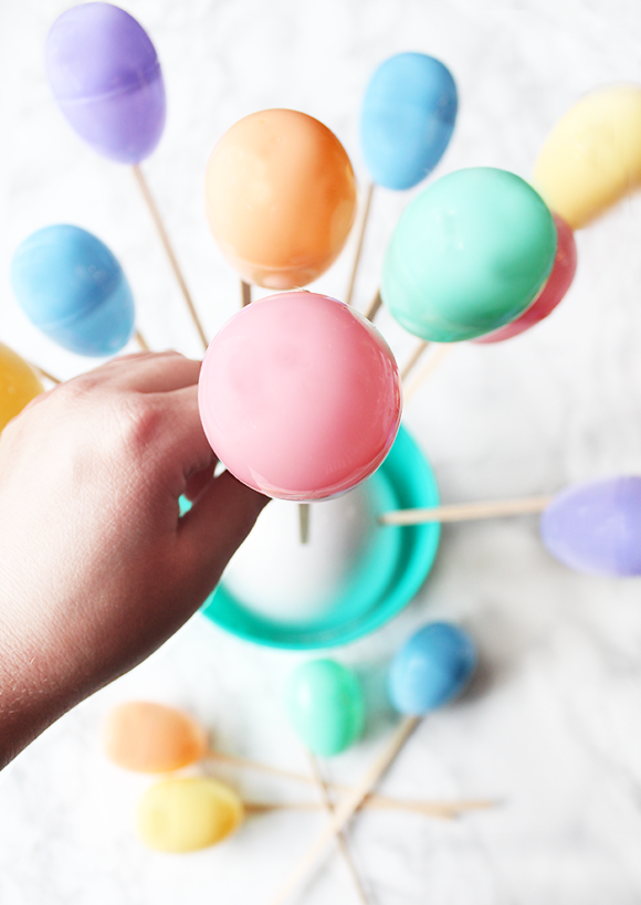 DIY Easter Egg Bouquet Tutorial • How to Make an Easter Egg Bouquet w ...