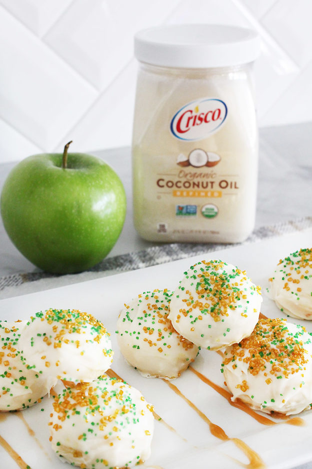 Caramel Apple Cake Truffle Balls Recipe • The Southern Thing