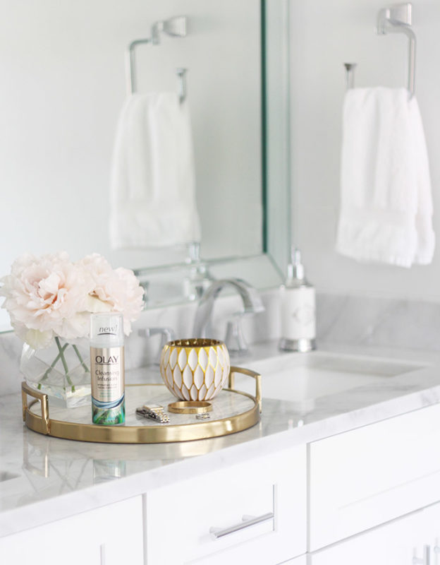 Benefits of a Soy-Based Facial Cleanser: Olay Cleansing Infusions Review