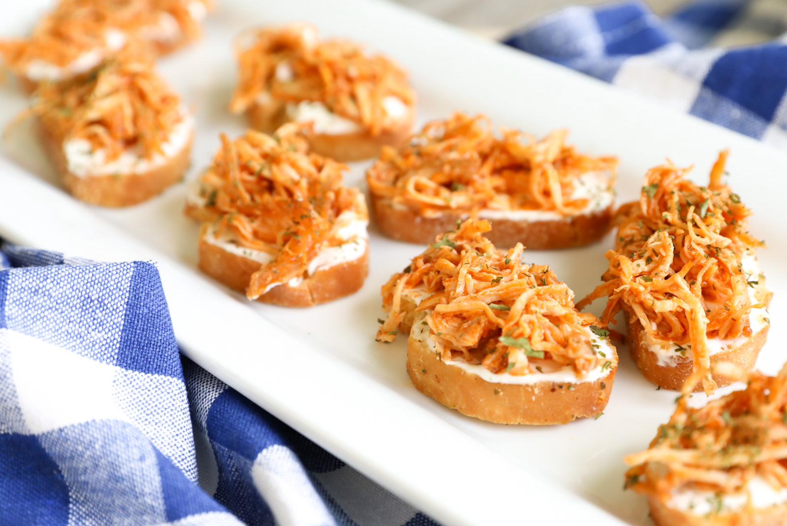 Buffalo Chicken Crostini Bites with Ranch - The Southern Thing